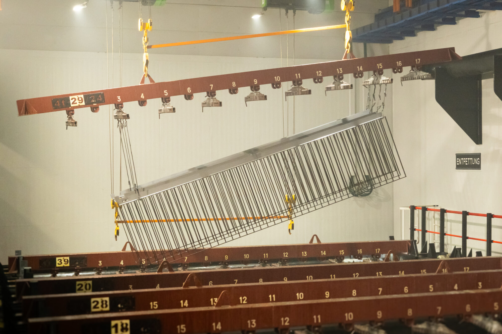 Hot-dip galvanising - WIEGEL